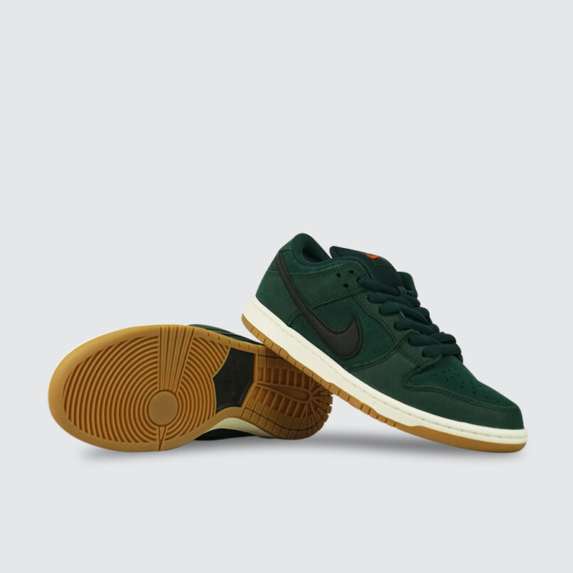 Nike SB Dunk Low Pro Deep Fir/Black-Fir-Sai - LOBBY Online Skateshop
